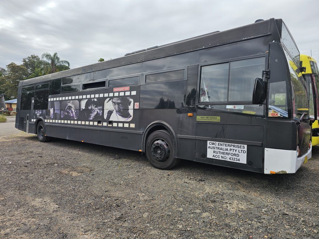 Our fleet – CMC Party buses