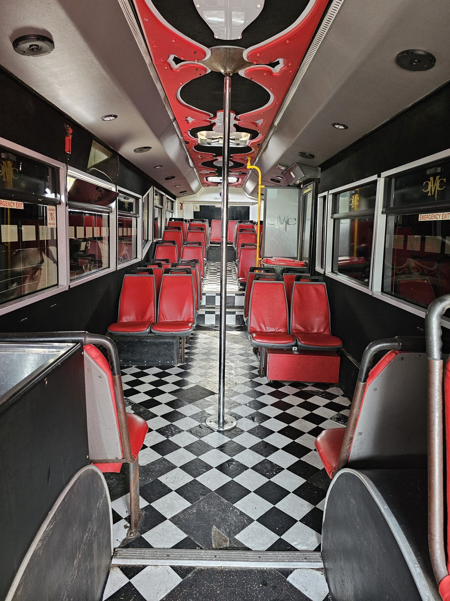 Our fleet – CMC Party buses