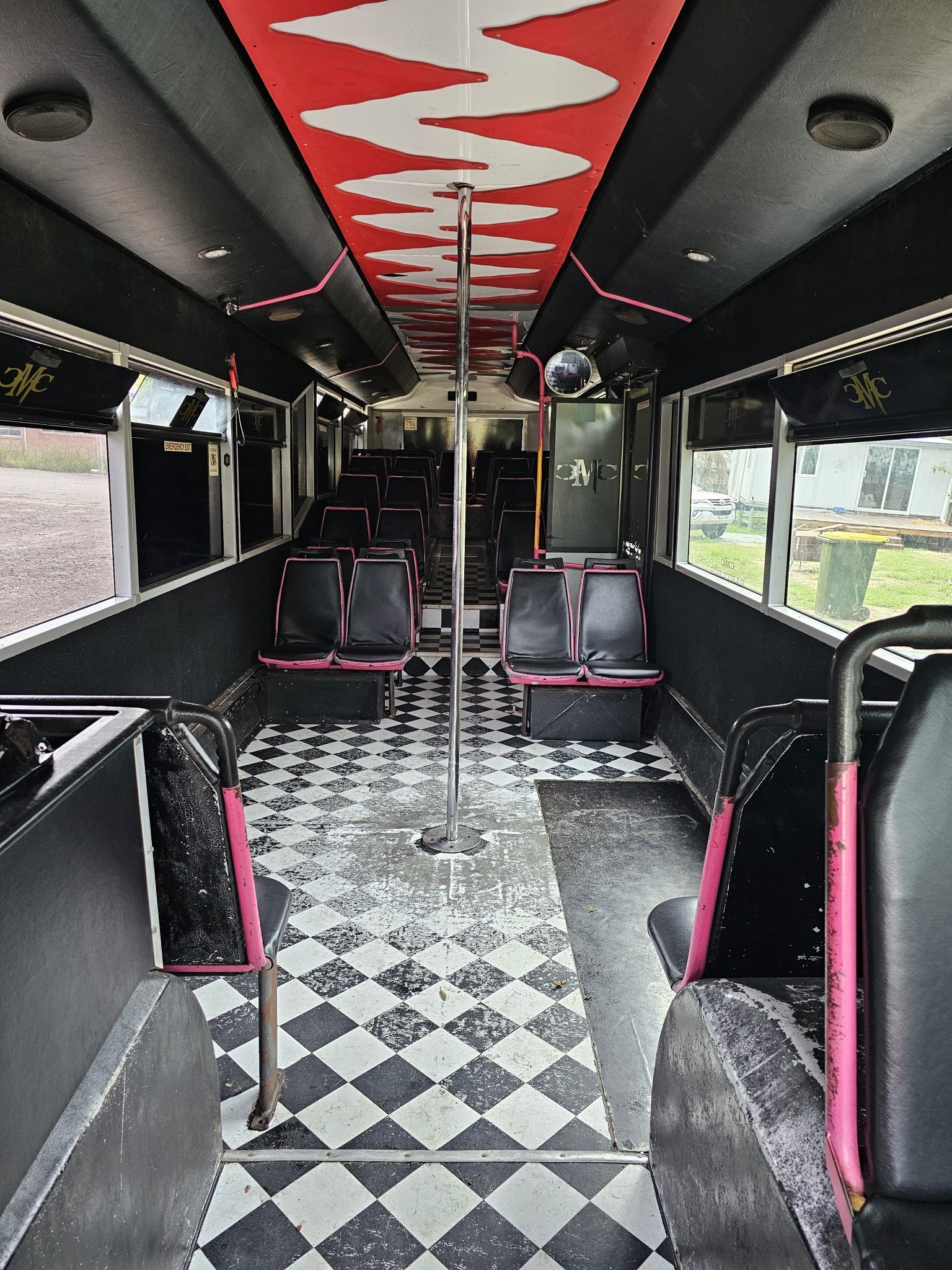 Our fleet – CMC Party buses
