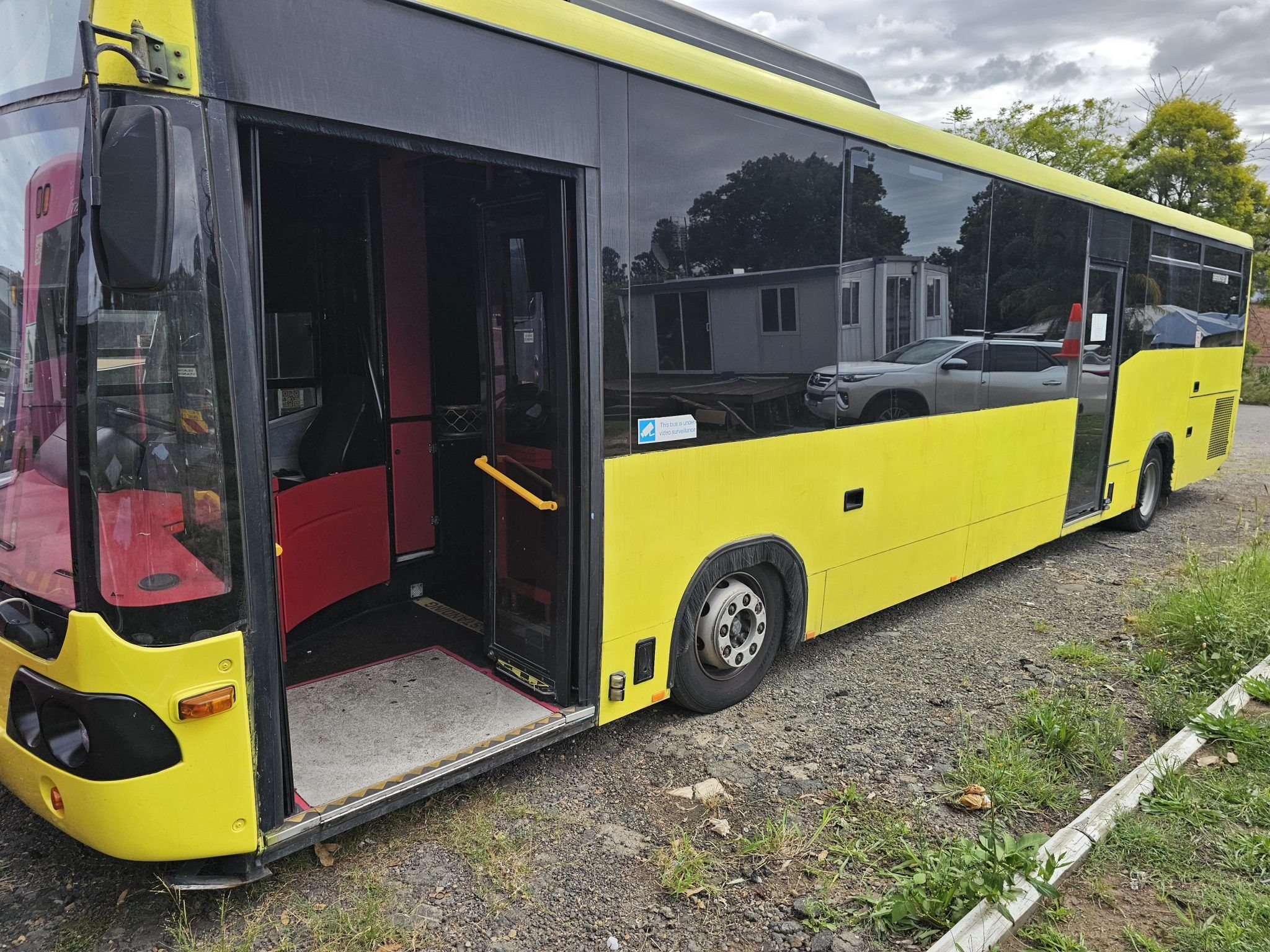 Our fleet – CMC Party buses